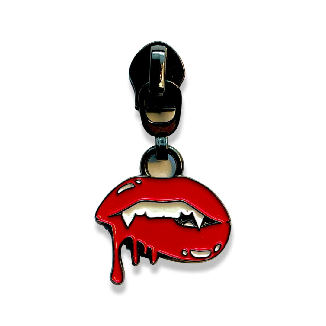 Zipper Pull, Vampire Teeth – Charley Roo Boutique